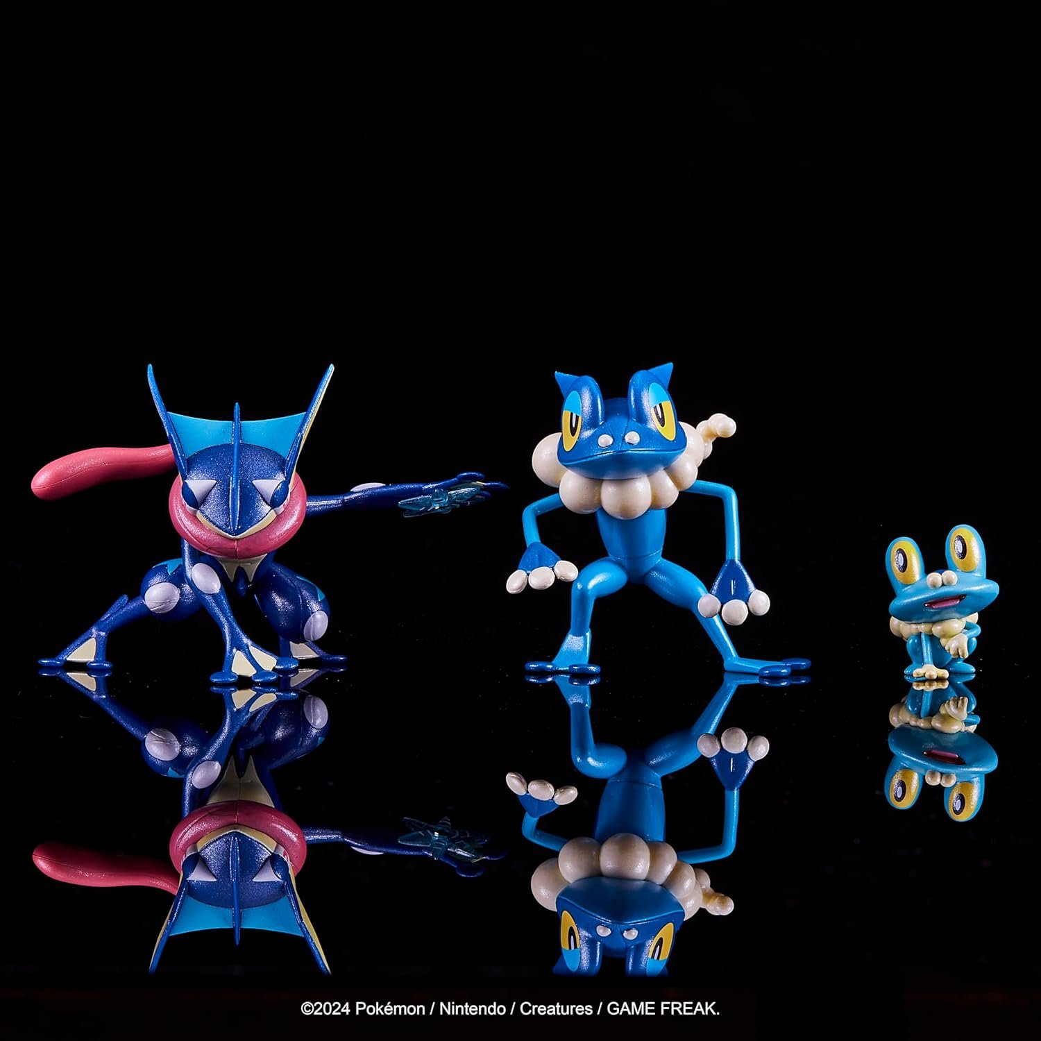 Pokemon Select Evolution Pack - Features Froakie, Frogadier and ...
